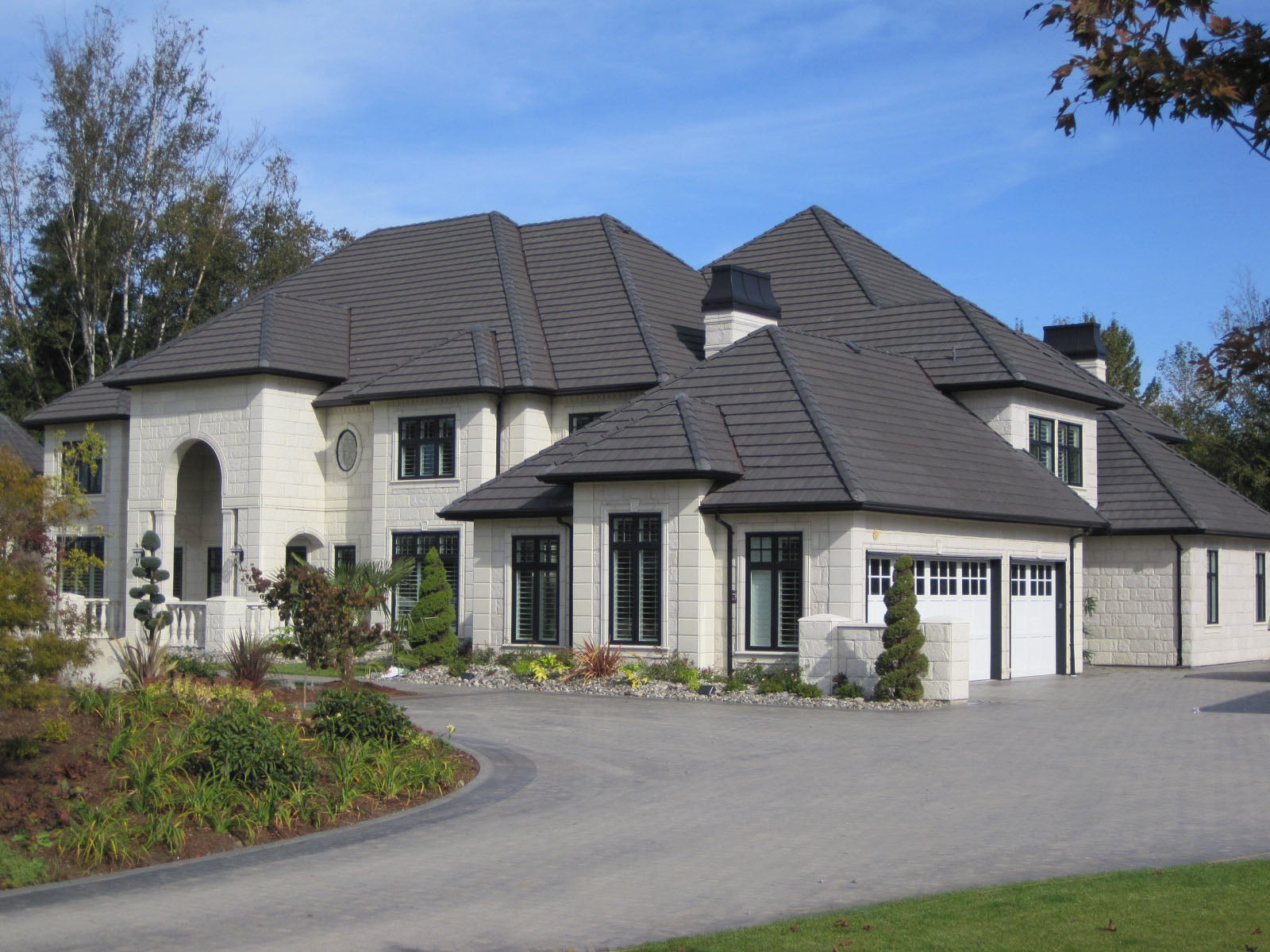 Stonetile Canada Ltd. – STONETILE